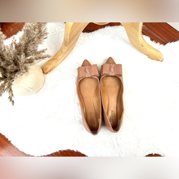 J. Crew | Shoes | J Crew Flats Beautiful Light Pink Flats Size 6 | Poshmark
